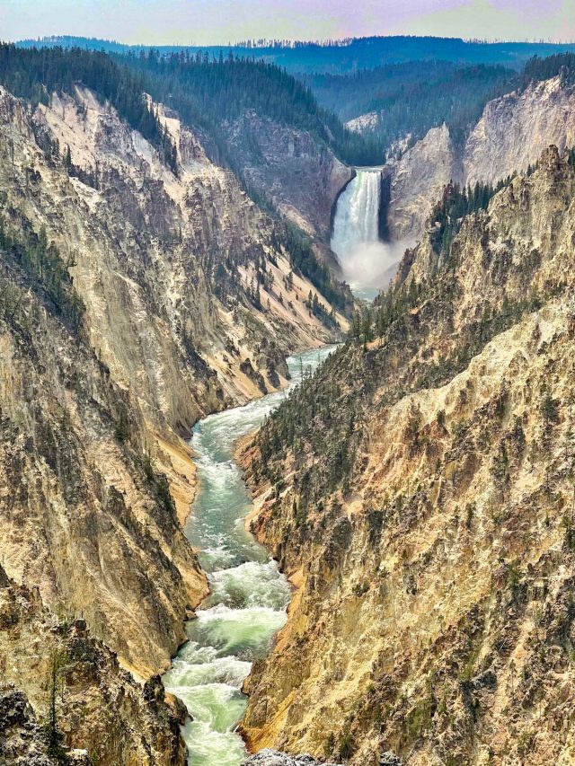 The Ultimate 3 Day Yellowstone Itinerary - That Texas Couple